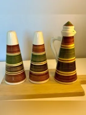 Dragon | Dining | Vintage Dragon Pottery Rhayader Wales Cruet Set Salt ...
